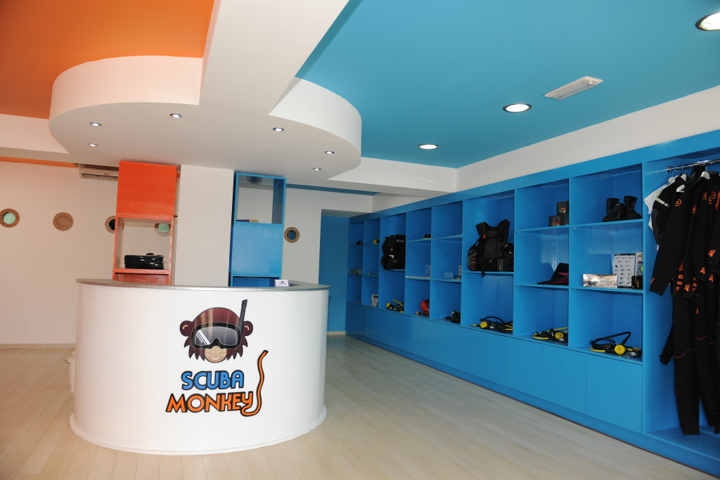Scuba Monkey - PADI Pros
