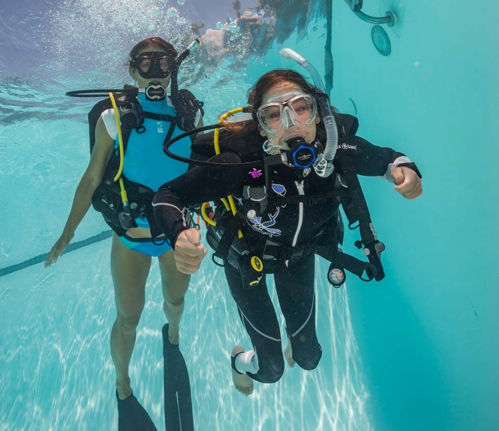 PADI Adaptive Techniques Specialty & Women's Dive Day - PADI Pros