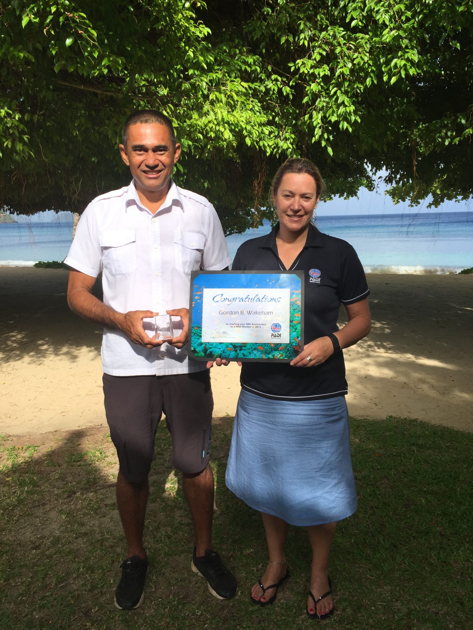 Recognition Awards for Valued PADI Members - PADI Pros
