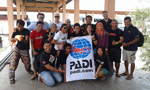PADI Instructor Examinations in April 2016 - PADI Pros