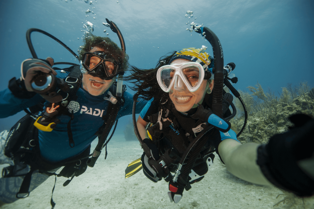 Bring-Scuba-Diving-to-the-List-of-Holiday-Things-to-Do - PADI Pros